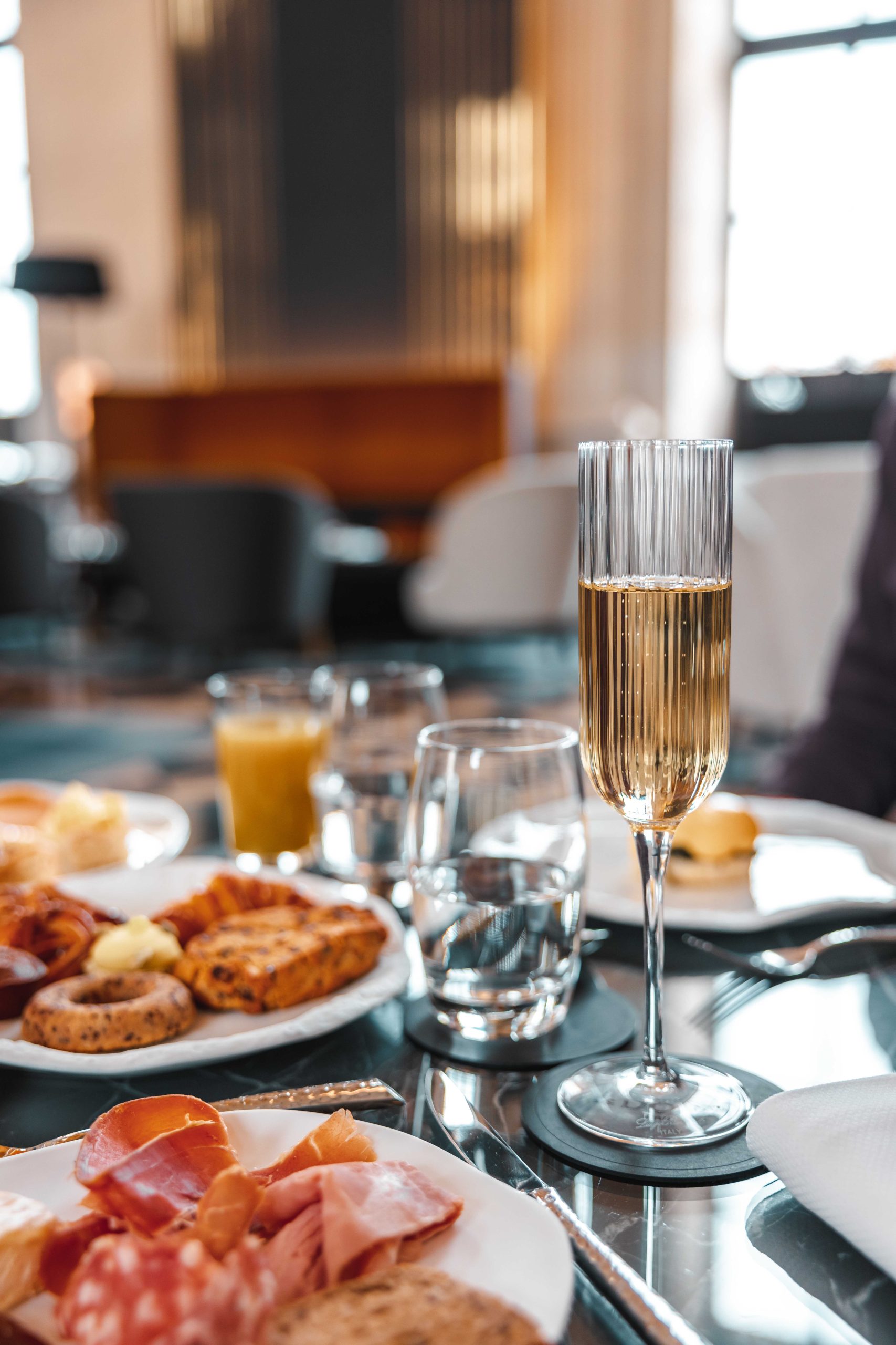 Dôm(e)inical à Lyon | Buffet gourmand sous la coupole – Bar Le Dôme